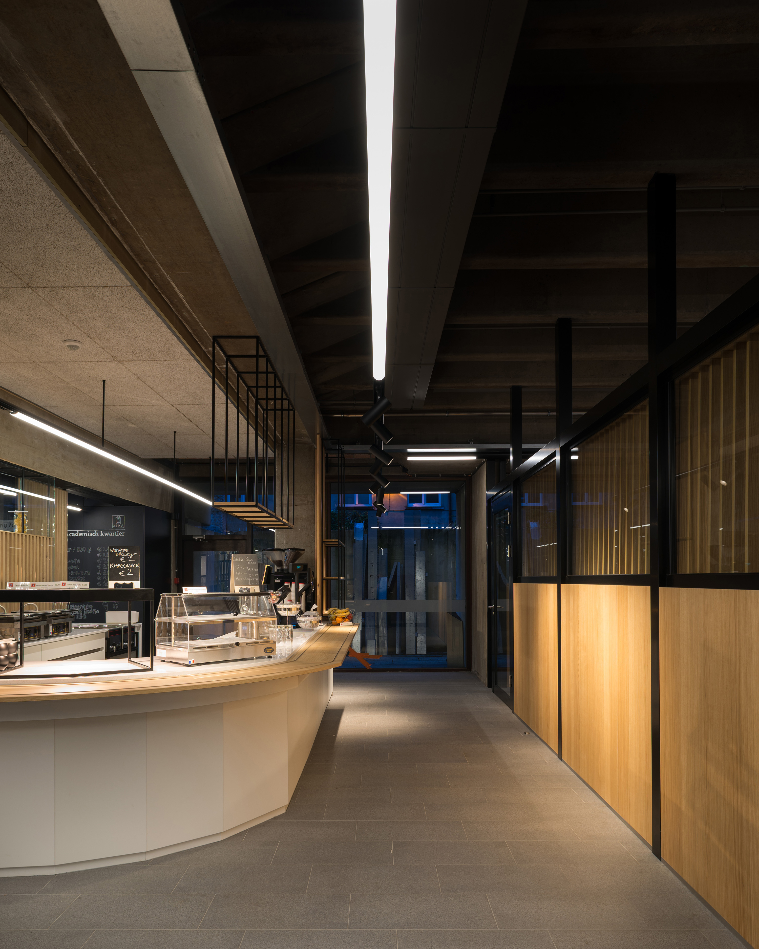 Multiline | College De Valk