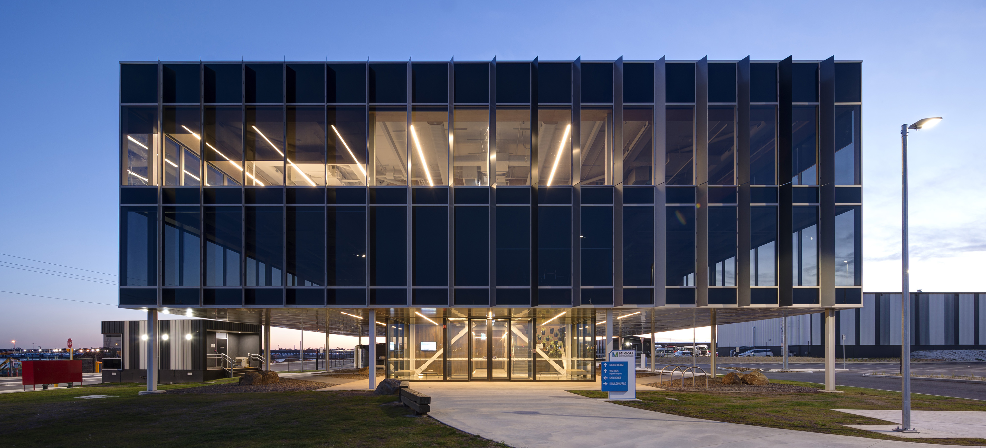 Multiline | Webb Dock